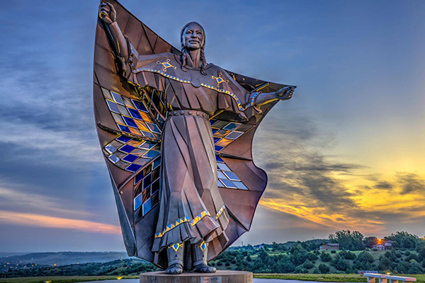 Mostly Monday Reads: Celebrate Indigenous People’s Day! | Sky Dancing